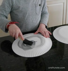 Paper Plate Alien Spaceship Craft – Craftulate