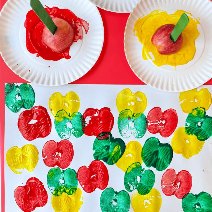 20 Apple Crafts and Activities for Toddlers and Preschoolers - Craftulate